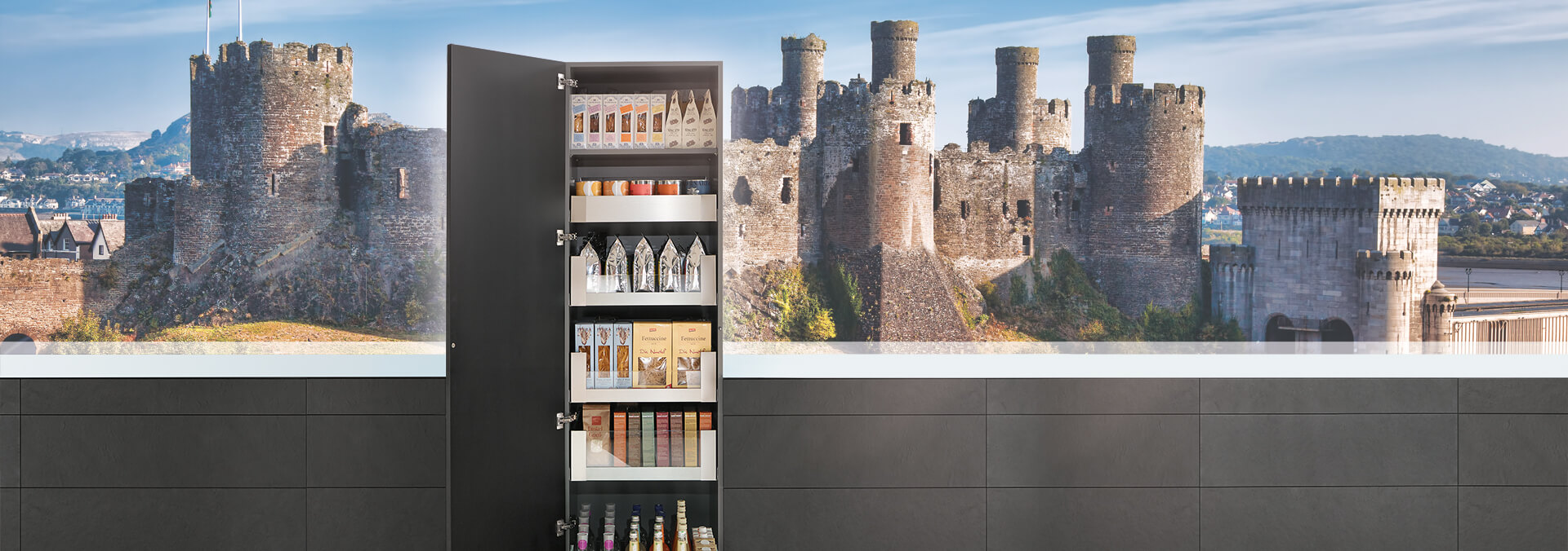 SPACE TOWER - Become a Landmark Retailer